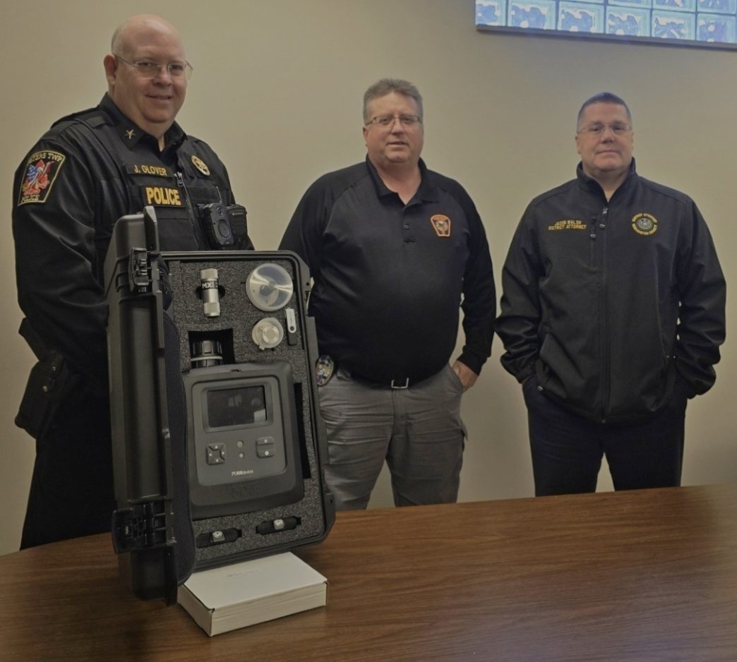 Police departments using mobile scanning machines for drug ...